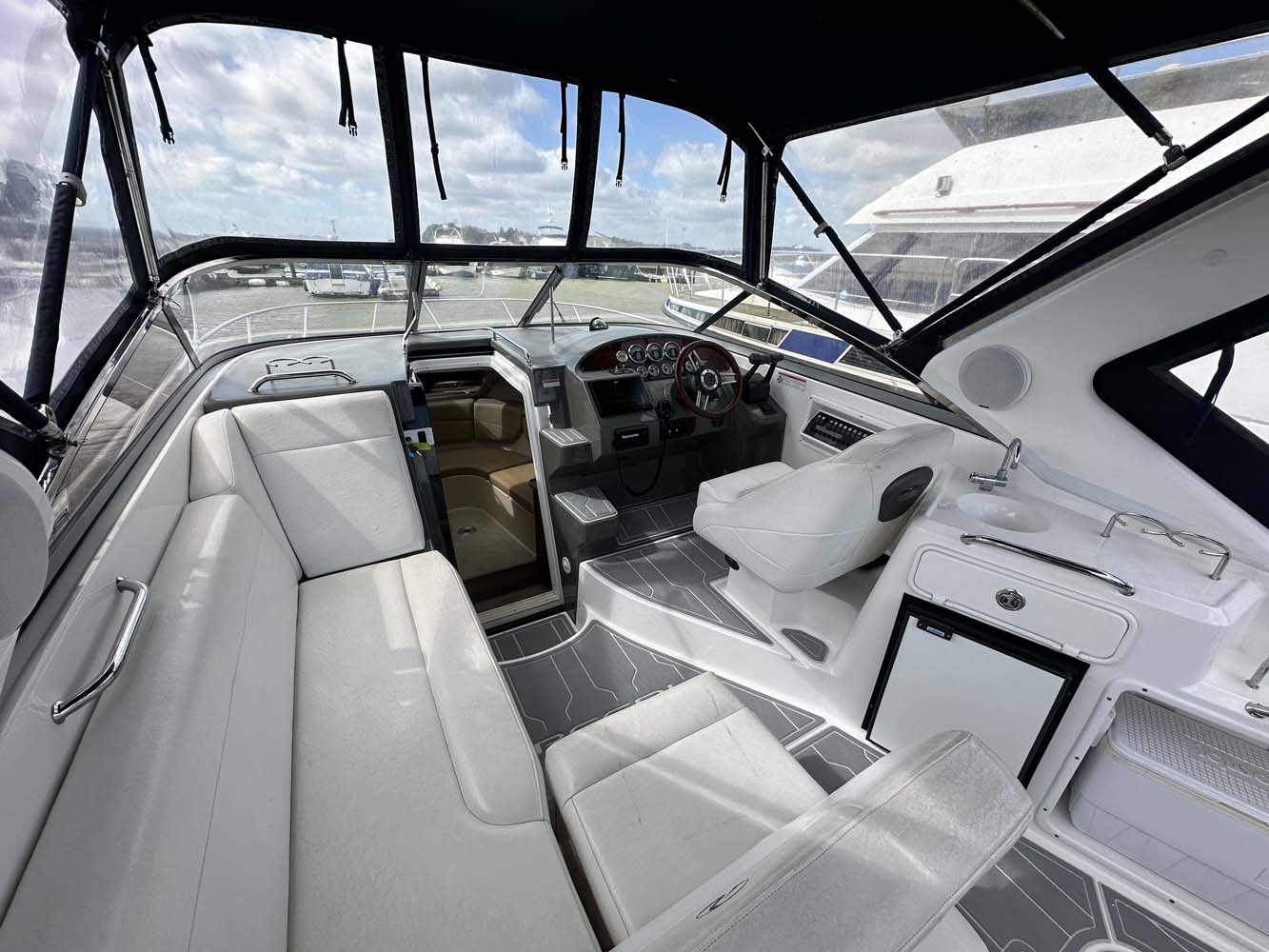 Regal 2860 Window Express For Sale | Blue Lagoon Marine | Used Boats ...