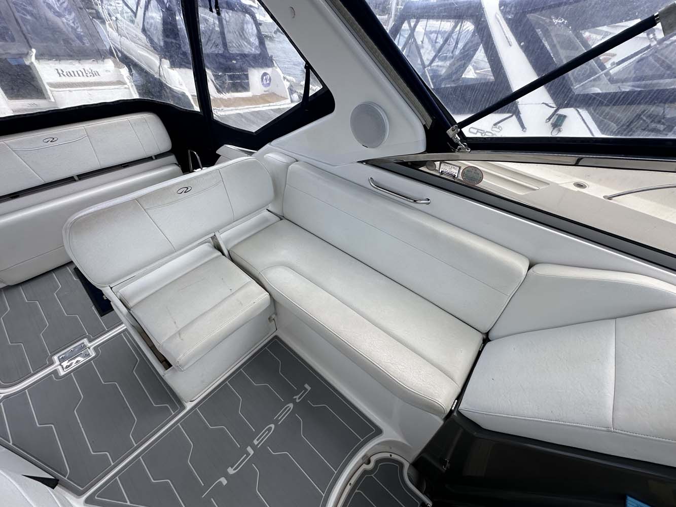 Regal 2860 Window Express For Sale | Blue Lagoon Marine | Used Boats ...