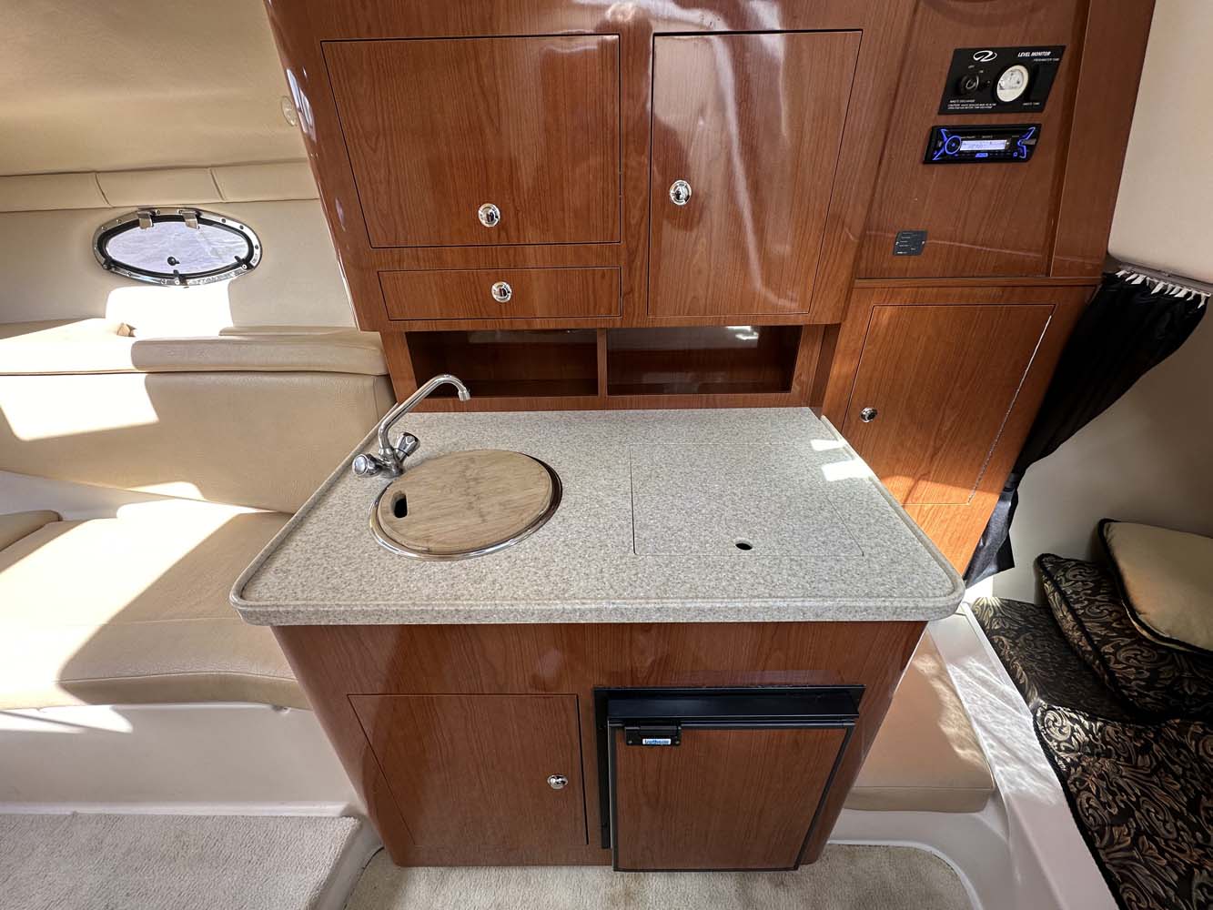 Regal 2860 Window Express For Sale | Blue Lagoon Marine | Used Boats ...